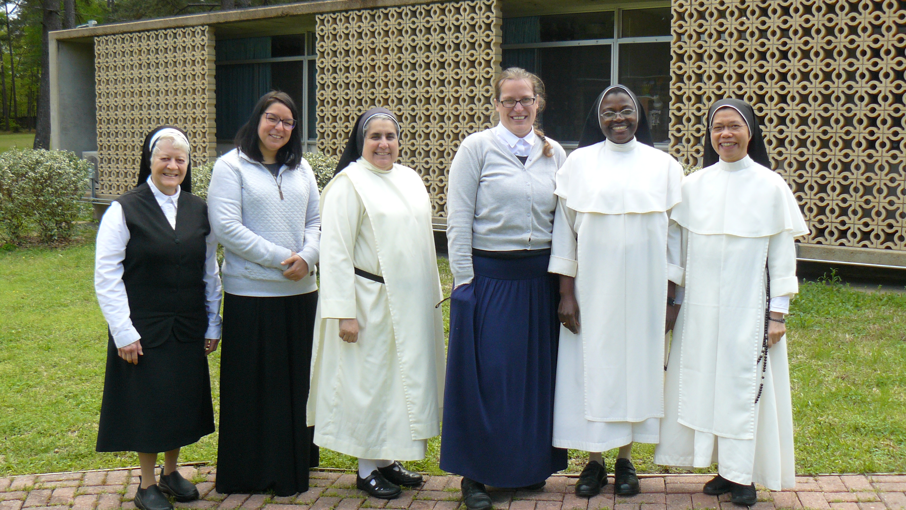 What’s Going On in the Novitiate? – Dominican Life on Lotus Lane