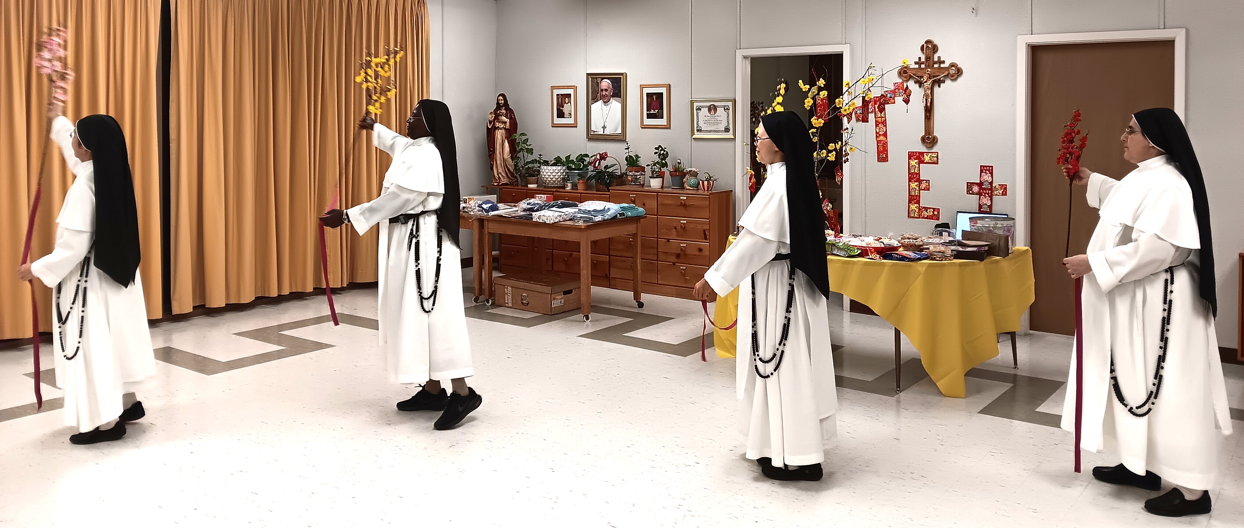 Tet 2025: The Year of the Snake – Dominican Life on Lotus Lane