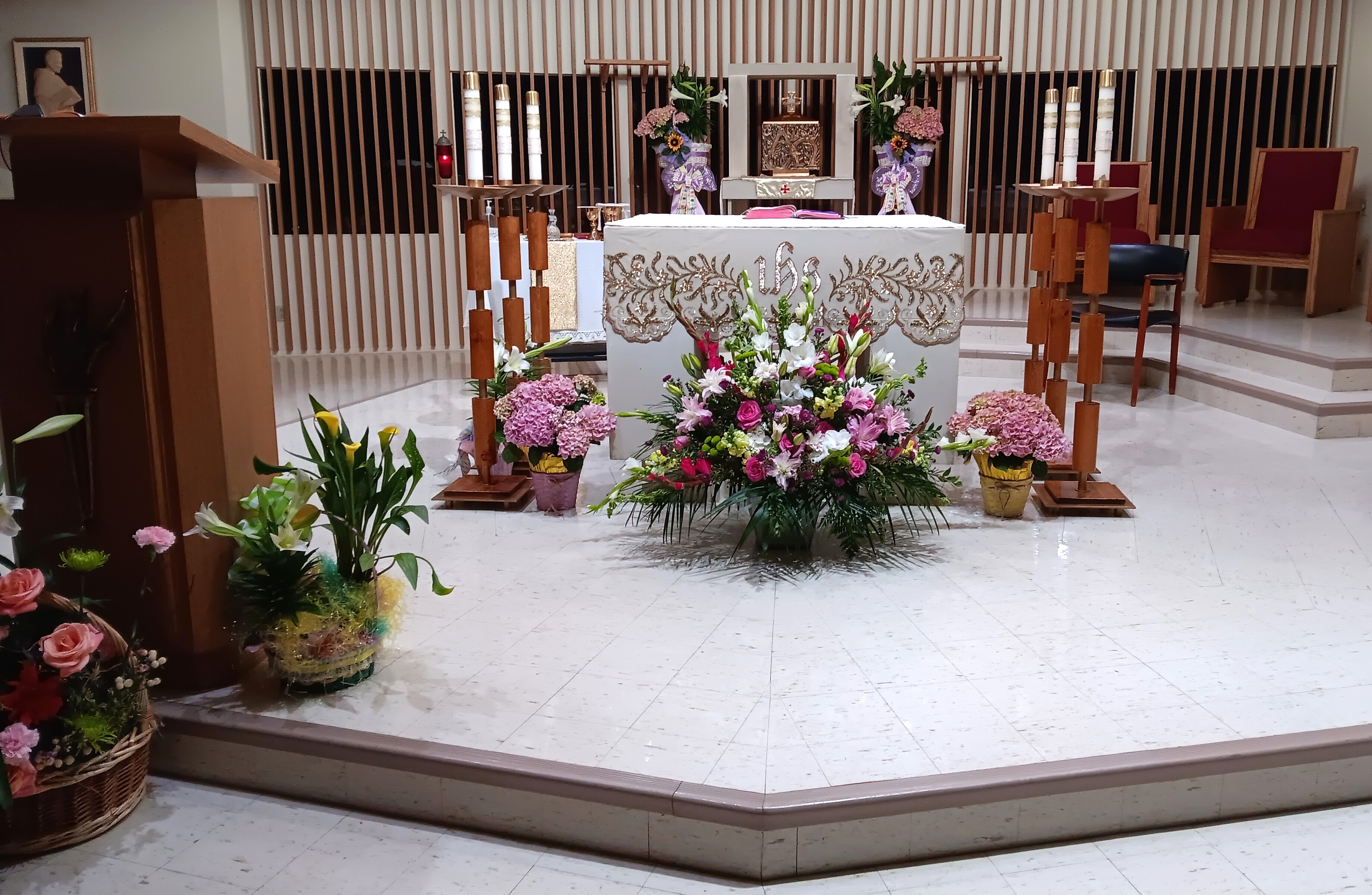 Easter Celebrations and a Visit with Our Sisters – Dominican Life on ...